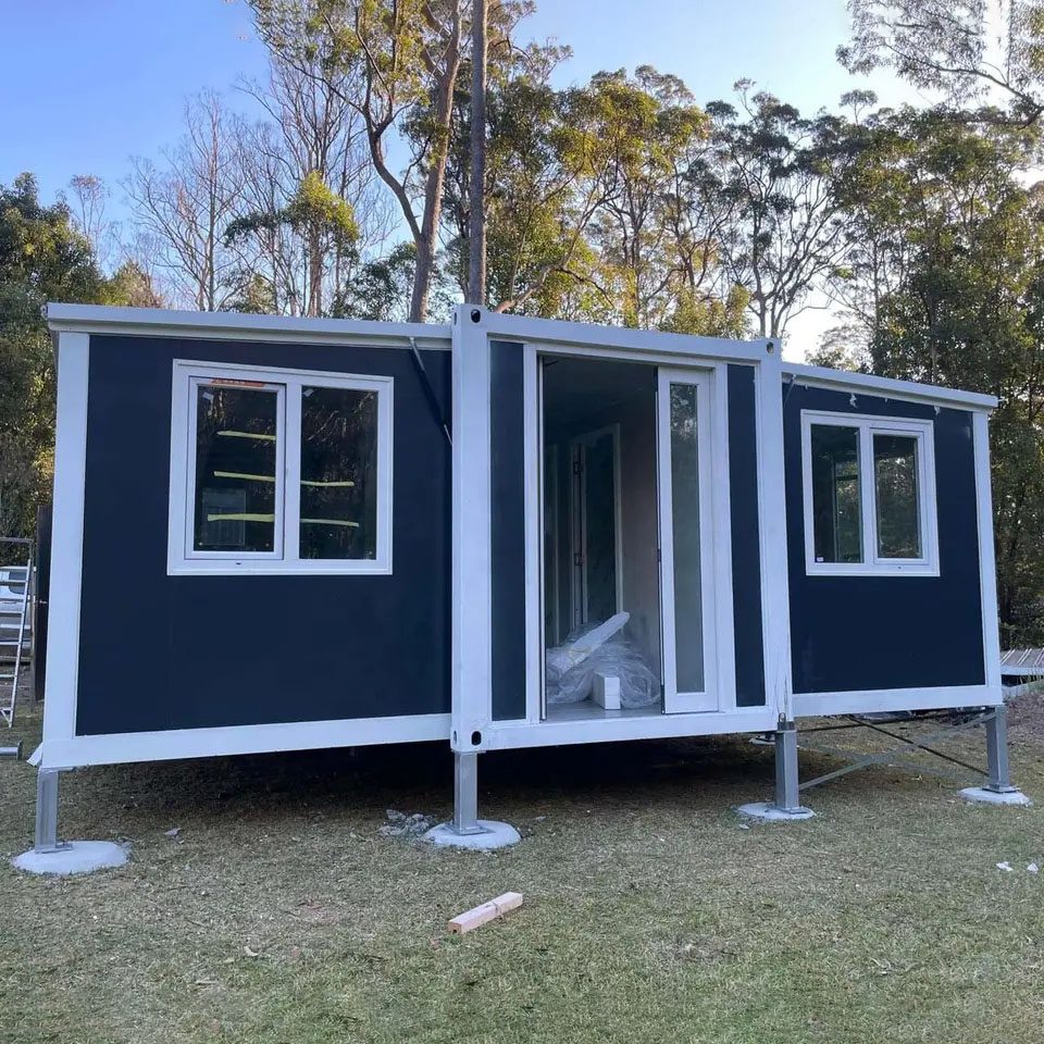 Prefabricated Medical Hospital Expandable Container House - HIG HOUSE