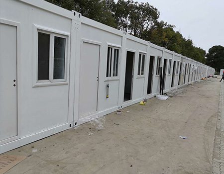 Container Hospital - HIG HOUSE